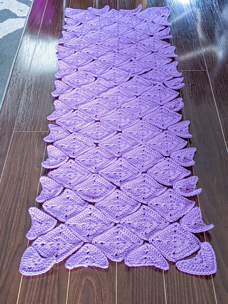 Easy Crochet: Solid Granny Square Shawl – Yolandie Horak